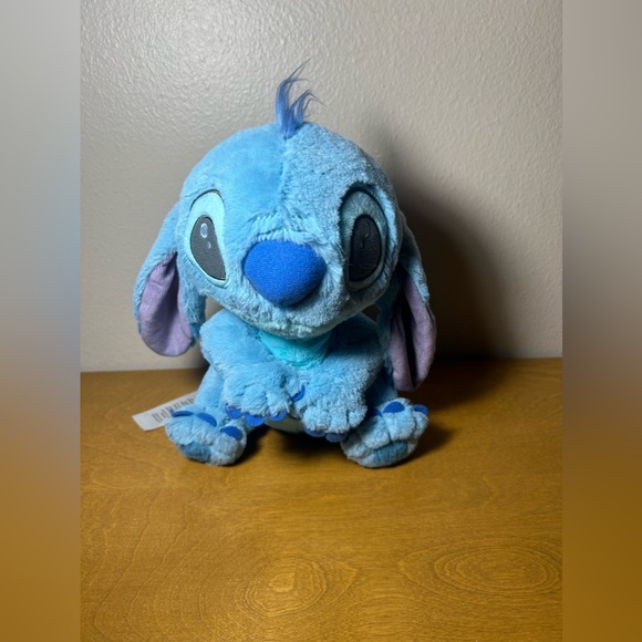 Disney | Toys | Disney Store Lilo And Stitch 9 Plush Scared Sad Eyes ...